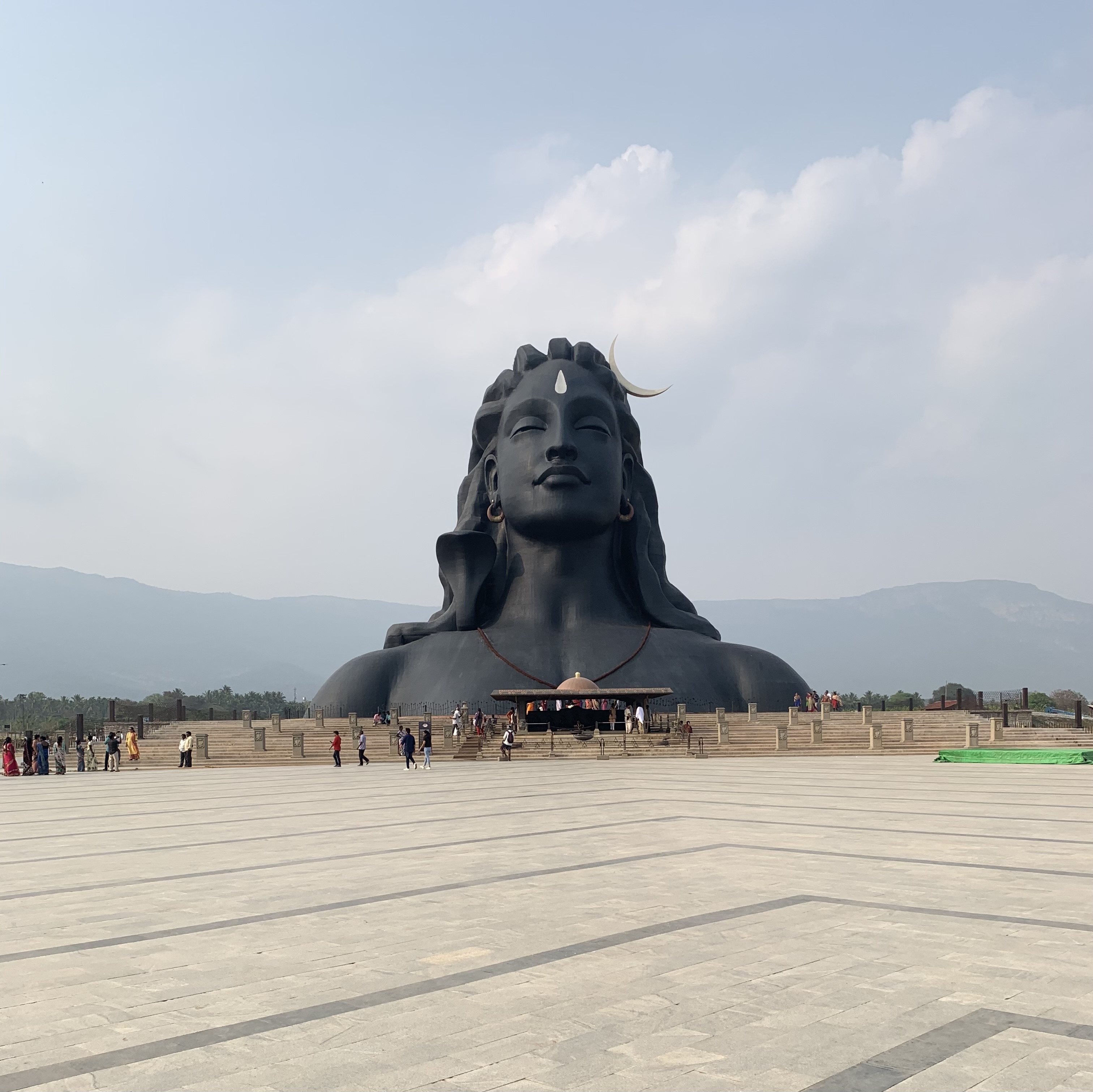 Sadhguru: Trip to Isha Yoga Centre – TracelessTrails